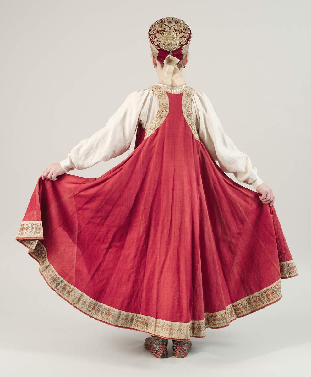 Sarafan - Virtual Russian Museum