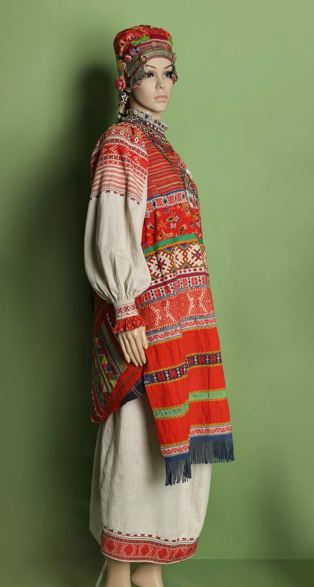 Female Festive Costume - Virtual Russian Museum